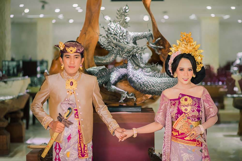 Pawiwahan Gede Desy & Alina - Undangan Online Bali